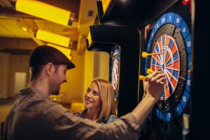 How to Throw Darts: The Only Complete Guide You Need to Know!